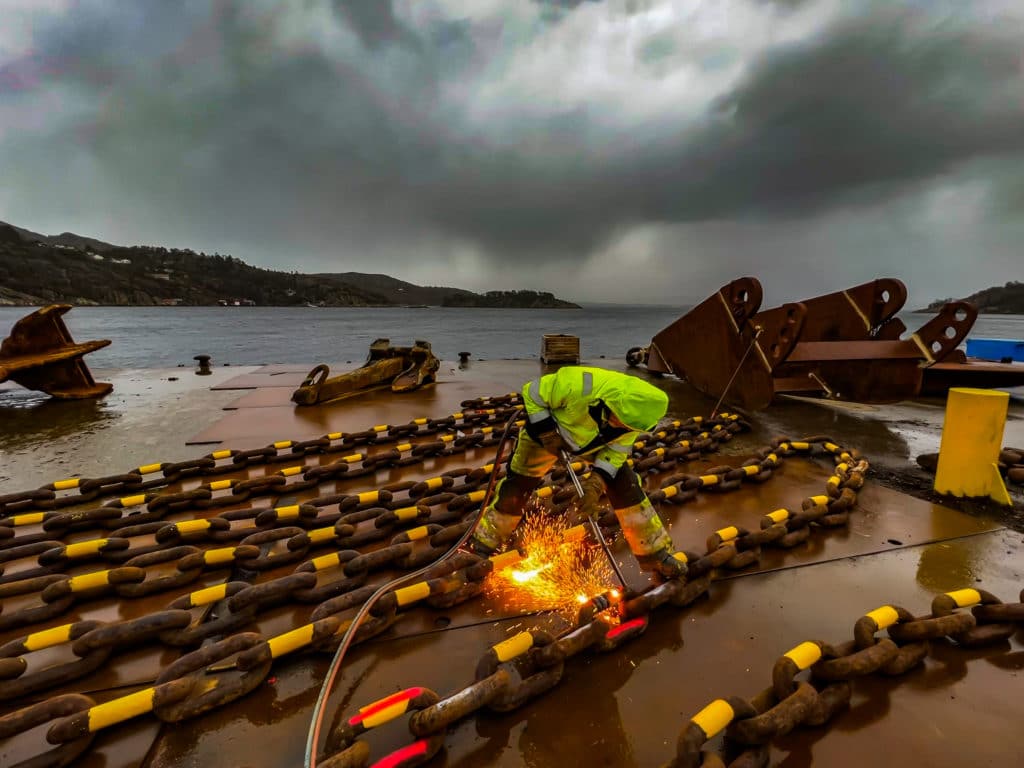 Anti-Twist chain markings for mooring project in Ivory Coast, Africa ...